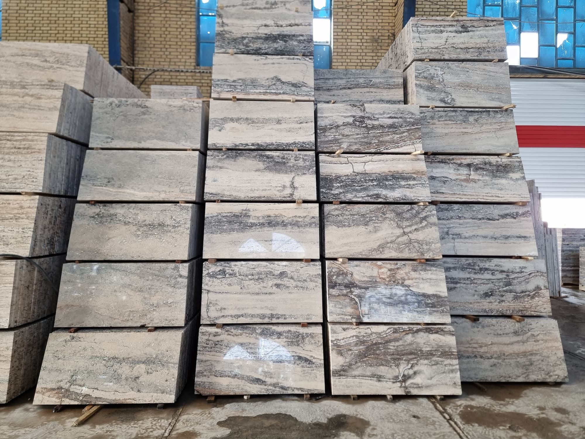 How to polish a silver travertine stone - آپ استون